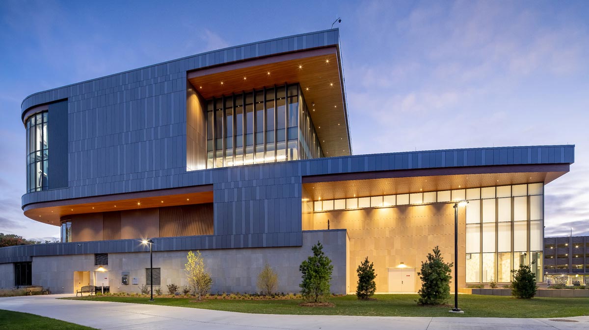 UW–Madison Bakke Recreation & Wellbeing Center Earns AIA Merit Award